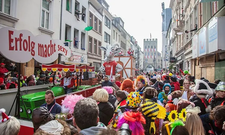 Carnaval na Europa: quais as melhores festas e guia de viagem